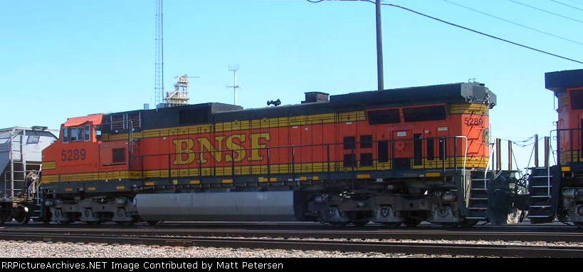 BNSF 5289